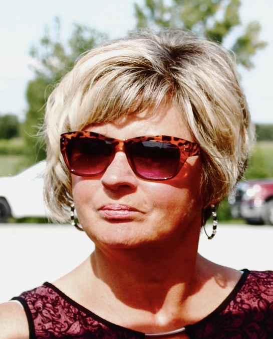 Lori Holstein Obituary - Caledonia, ON | Miller Funeral Chapel Limited
